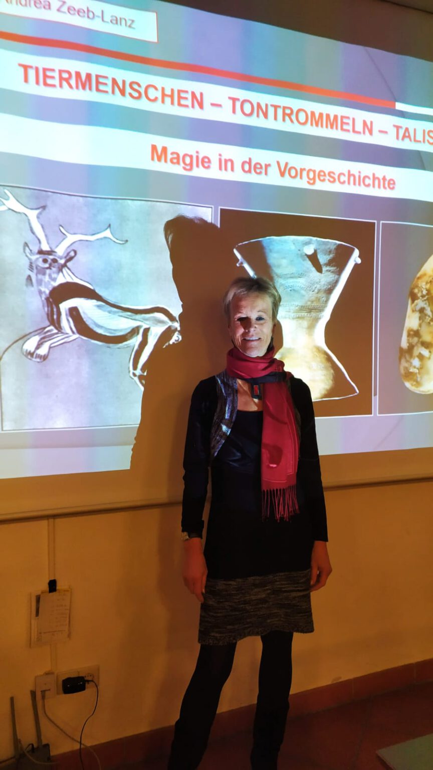 Tiermenschen, Tontrommeln und Talismane - Magie in der Vorgeschichte ...